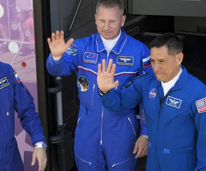 Space Force Commander Leading Mission To Rescue Astronauts | Stories ...